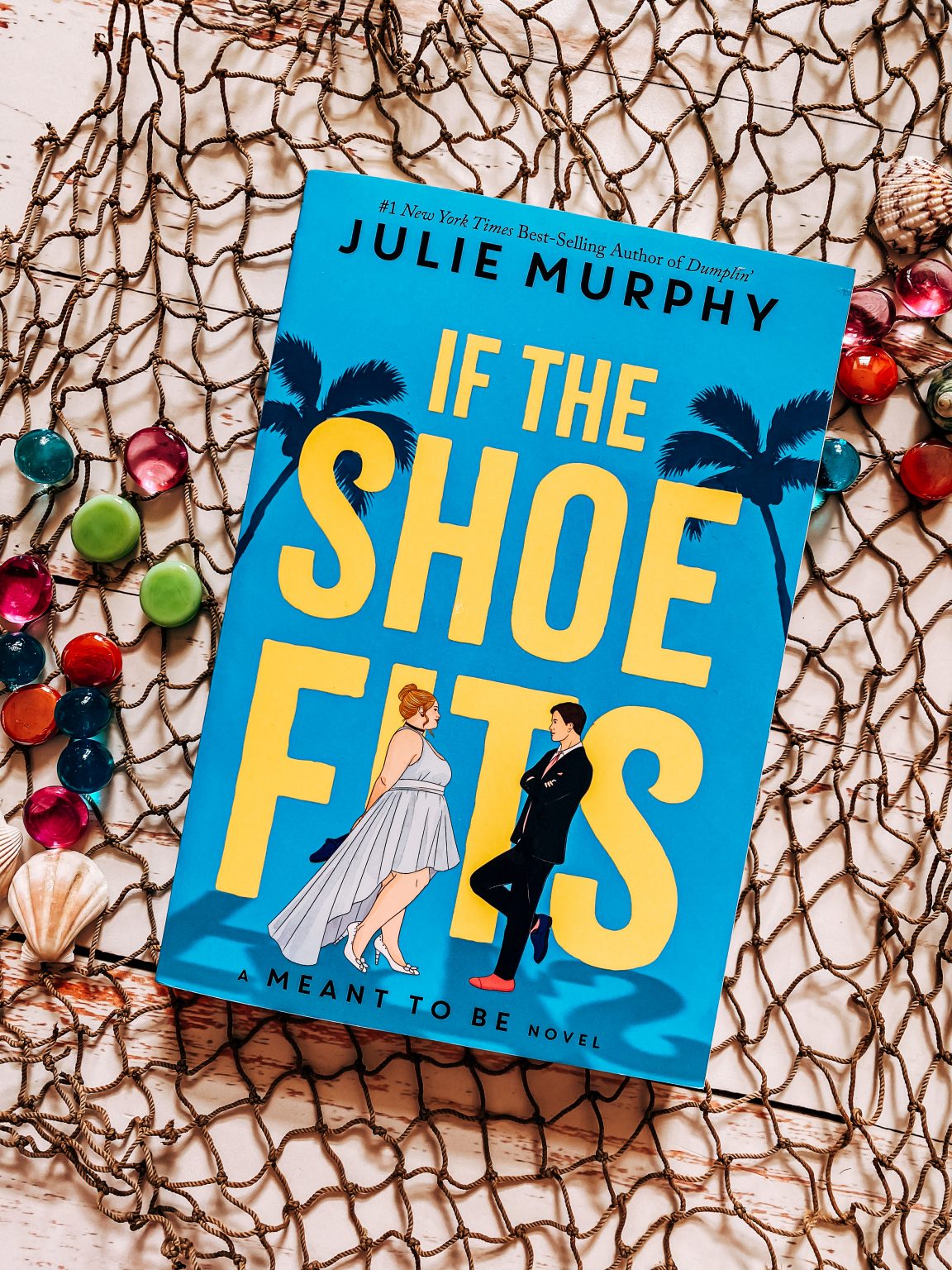If the Shoe Fits by Julie Murphy Review - HeyitsCarlyRae