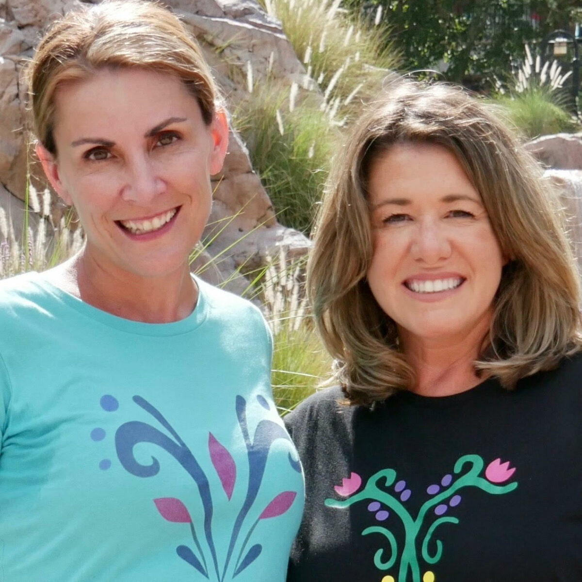 Author Jen Calonita and Mari Mancusi Interview - HeyitsCarlyRae